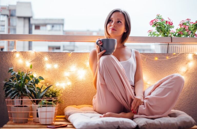 38 Staycation Ideas to Vacation at Home - Mint Notion