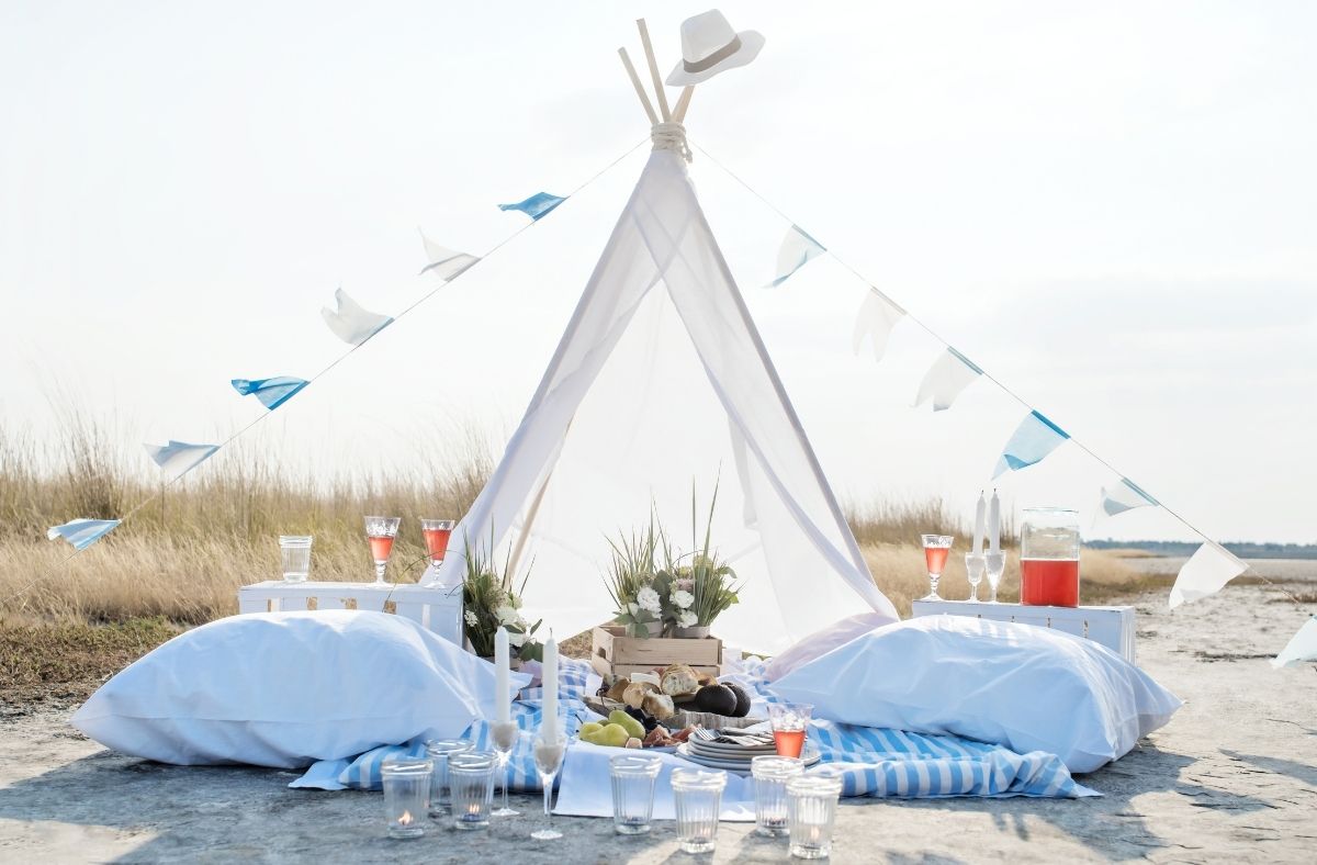 38 Staycation Ideas to Vacation at Home - Mint Notion